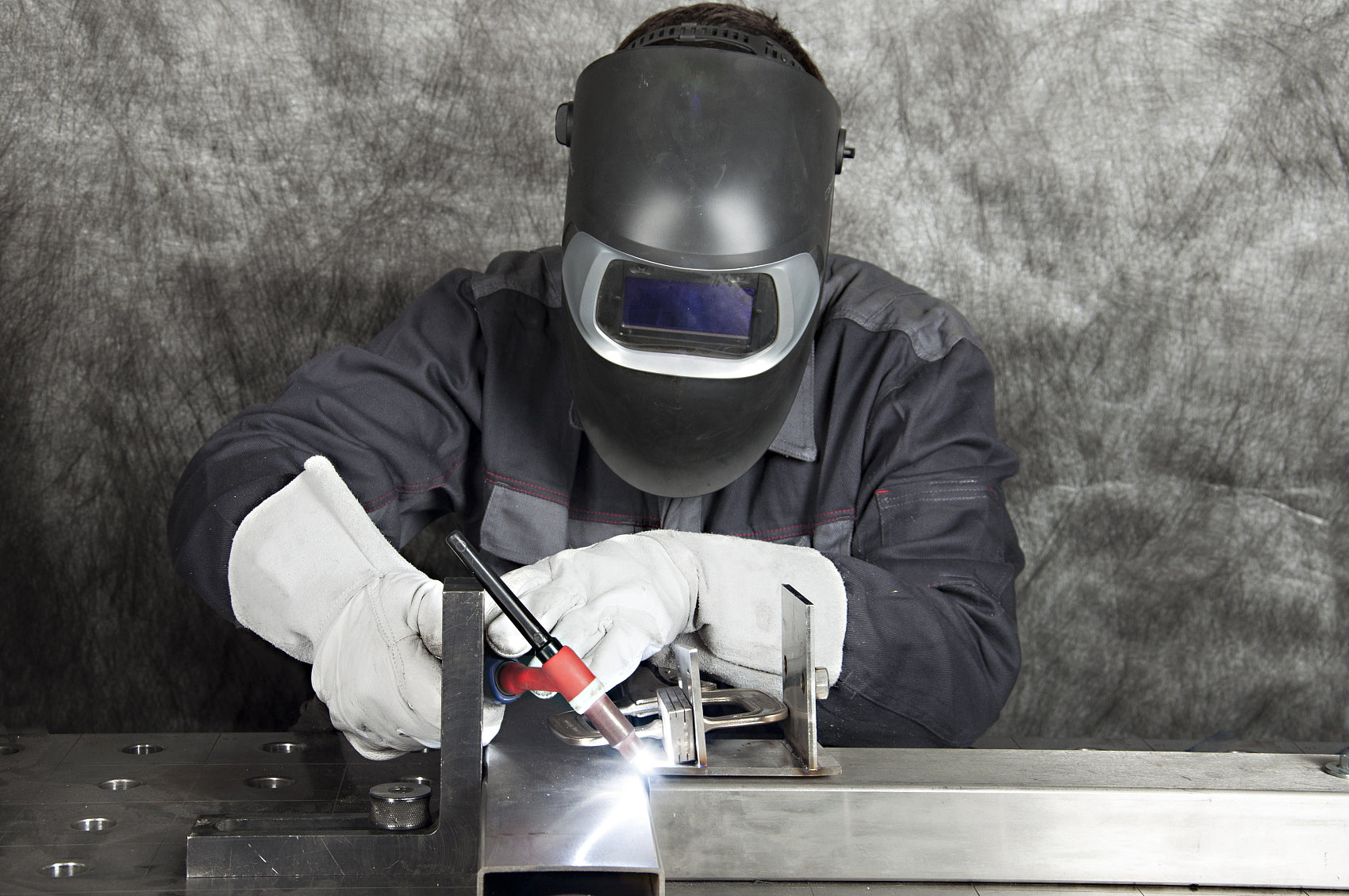 Discover the Most Effective Cold Welding Machine on the Market – Doughty